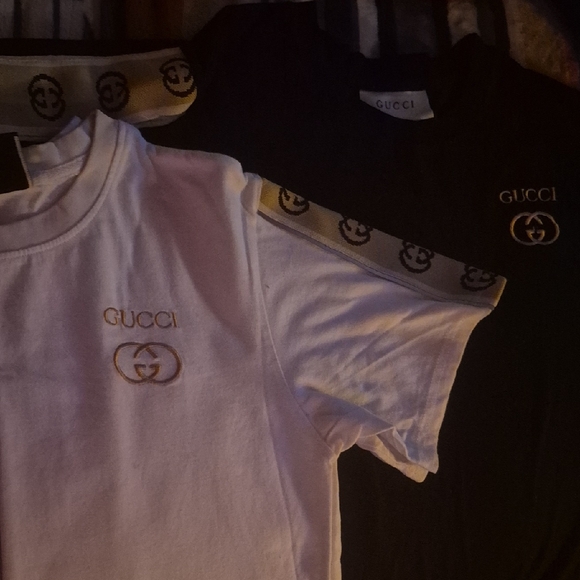 Gucci | Shirts & Tops | Gucci Kids White And Black Tees With Gold Logo ...